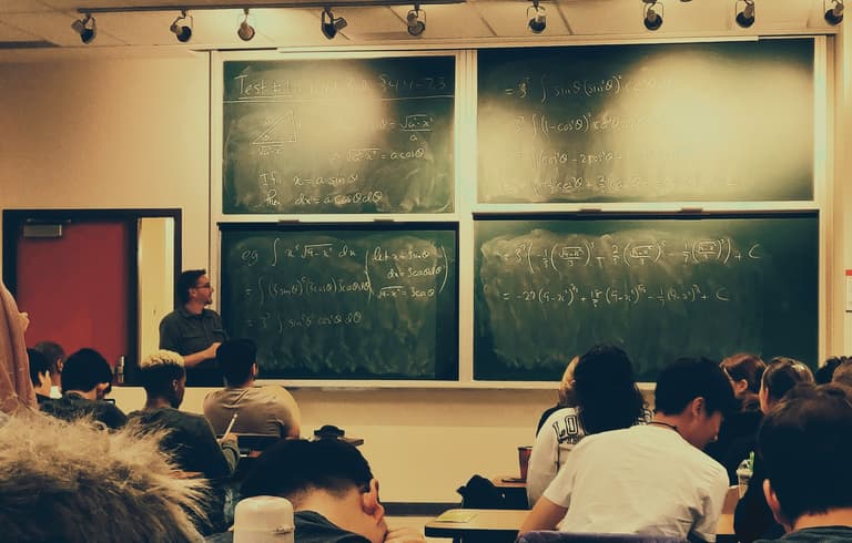5 Lessons Learned from Teaching College Students about Science and ...